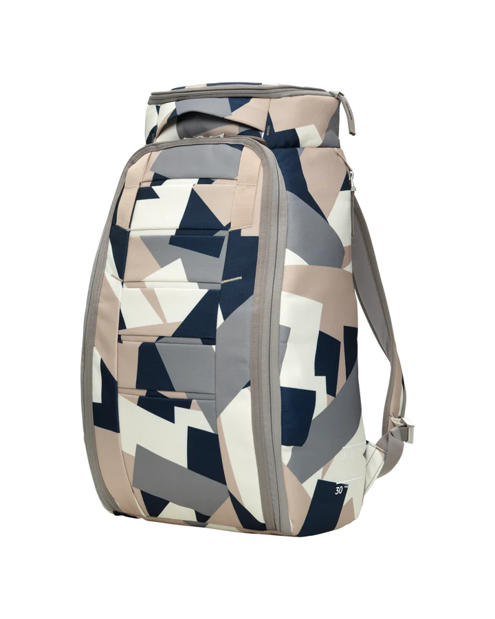 DB Hugger Backpack 30L Line Cluster 01 - PlatouSport