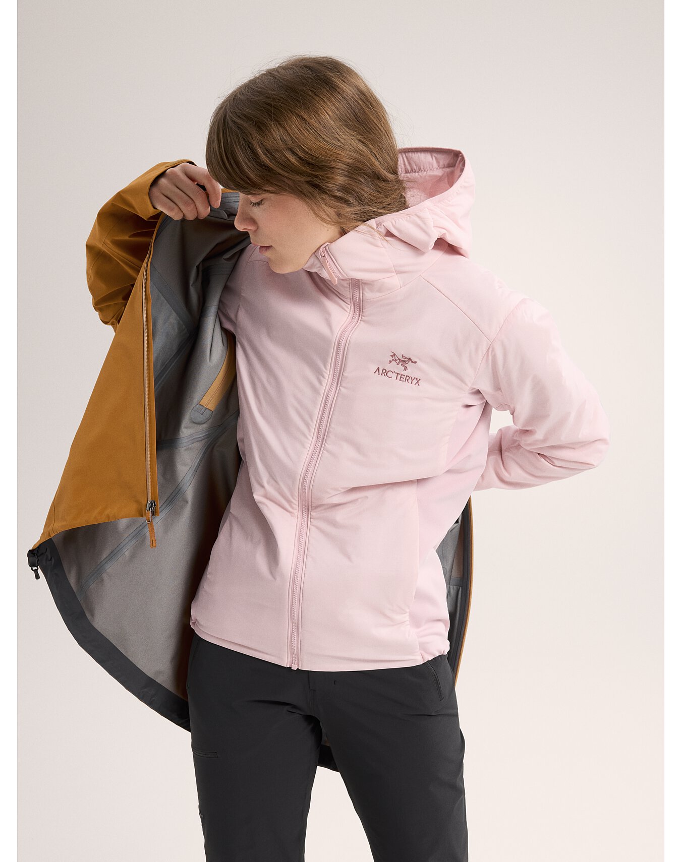 Arc'teryx Atom Hoody Womens Alpine Rose - PlatouSport
