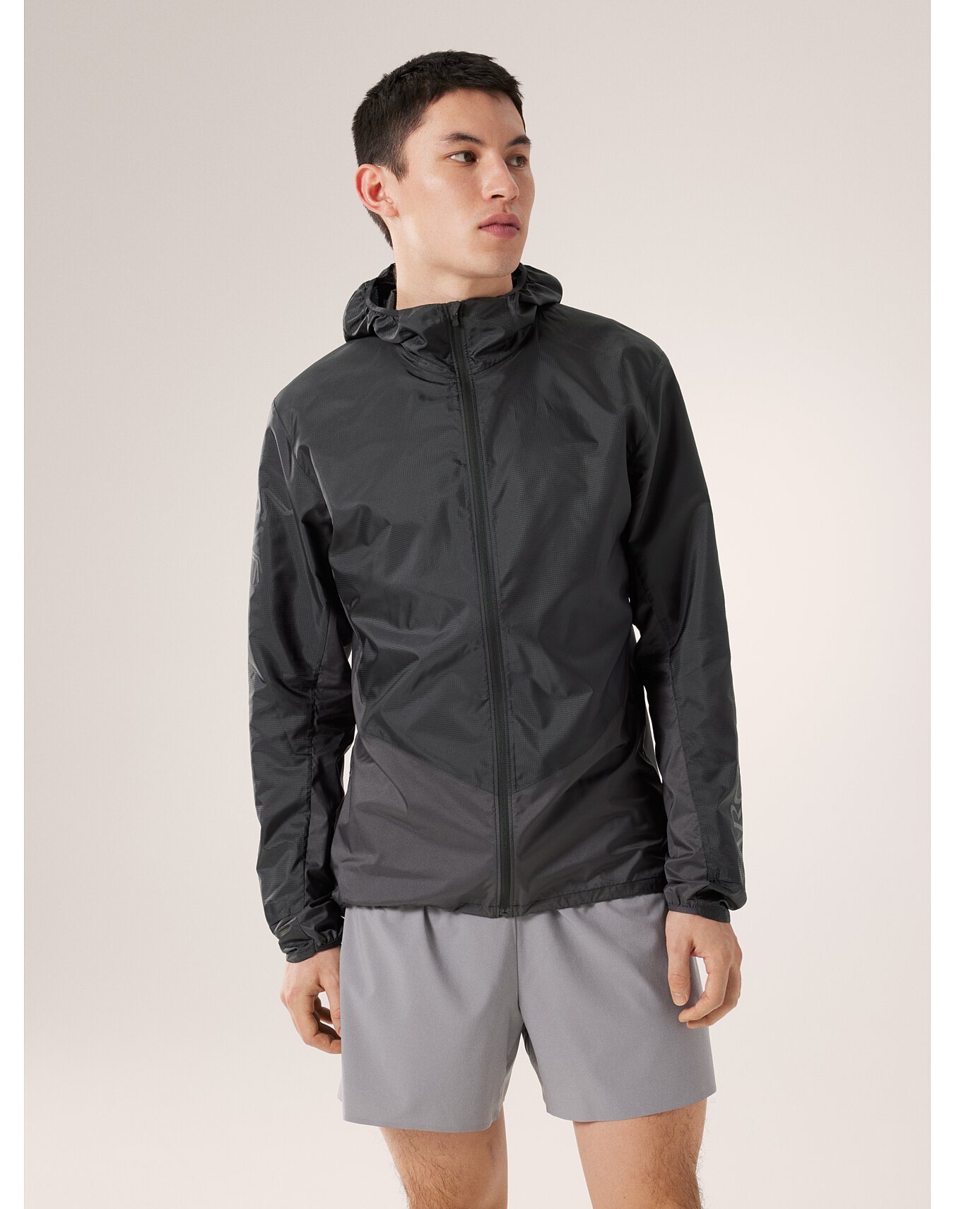 Arcteryx Norvan Windshell Hoody Mens Black/Graphite - PlatouSport